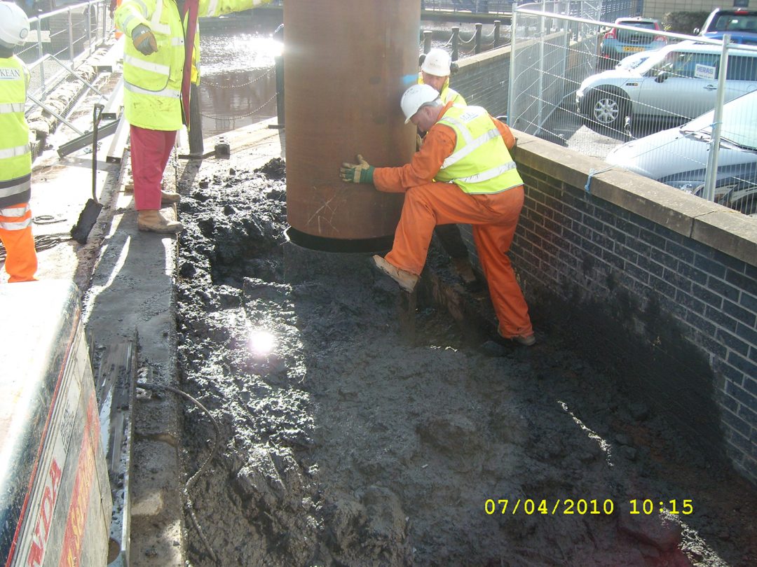 RAIL CASE STUDY - EDINBURGH TRAM NETWORK - Steel Piling Group