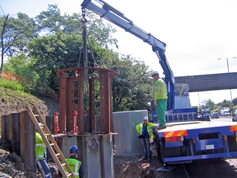 HIGHWAY CASE STUDY - MS3 & MS4 GANTRY FOUNDATIONS - Steel Piling Group